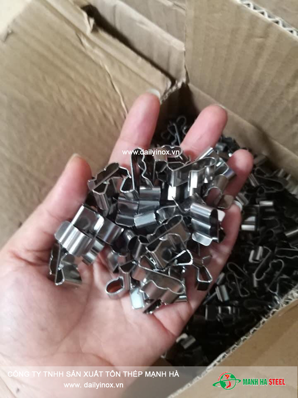 Kẹp cáp solar - Đại lý inox Mạnh Hà