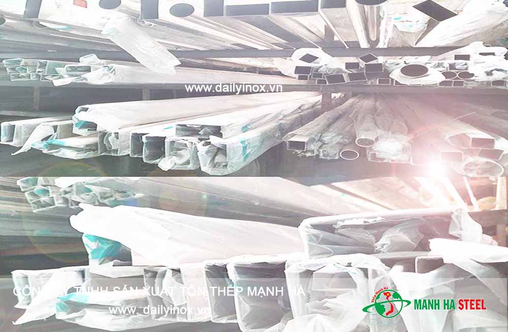 Hộp inox vuông công nghiệp 40x40 - Đại lý inox Mạnh Hà