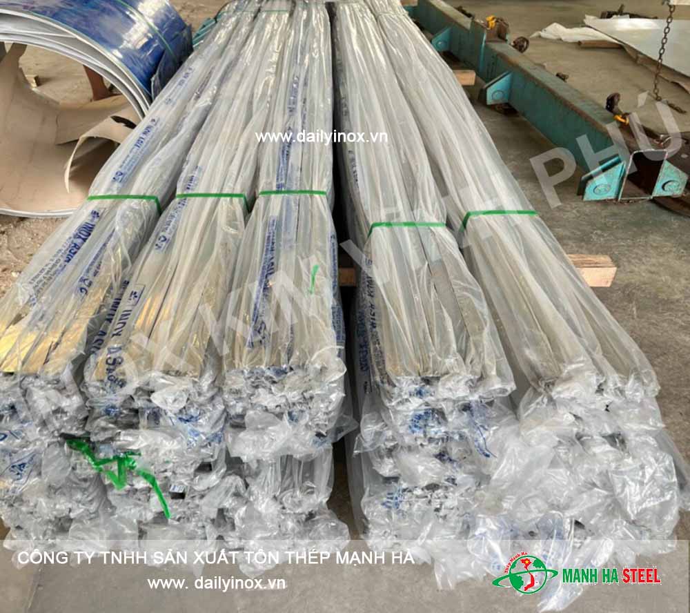 Hộp inox vuông công nghiệp 40x40 - Đại lý inox Mạnh Hà