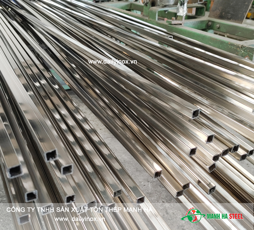 Hộp inox vuông trang trí 40x40 - Đại lý inox Mạnh Hà